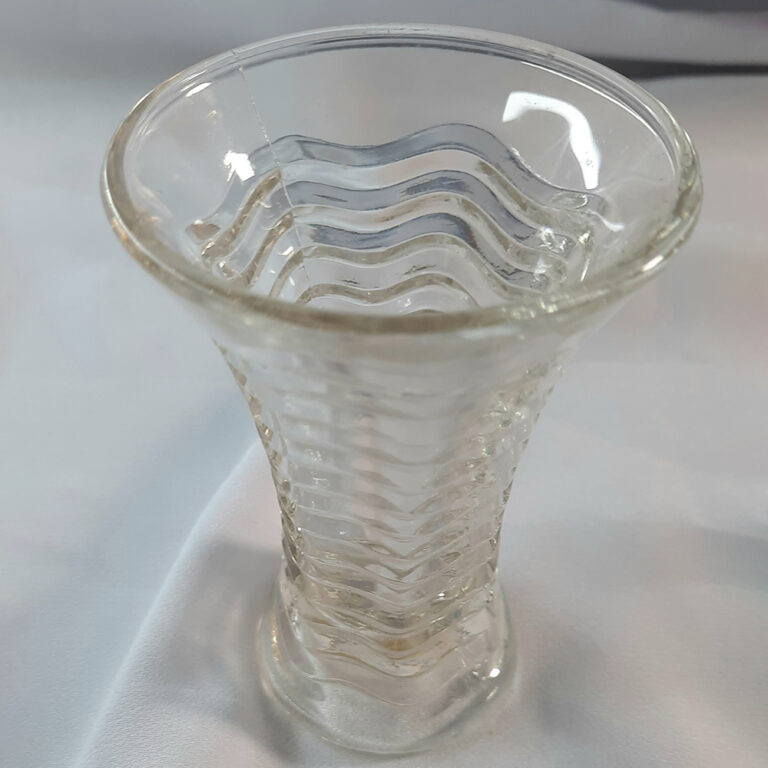 Art Deco Waverly Vase - Schoopers Antiques and Collectibles